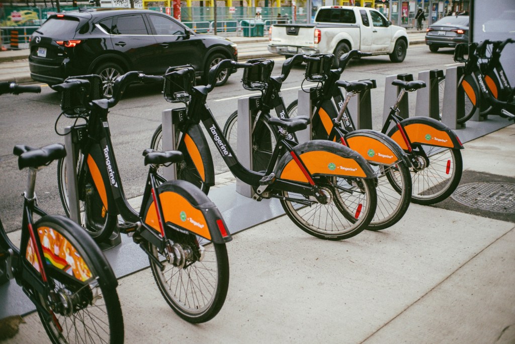 Your Complete Guide to Bike Share Toronto in 2025 | pointA